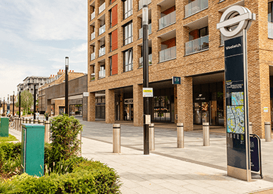 Milestone Celebration as TFL Takes Over Woolwich Crossrail Station
